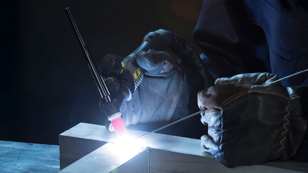 SAW Flux Types: A Guide to Submerged Arc Welding Fluxes - ESAB MEA